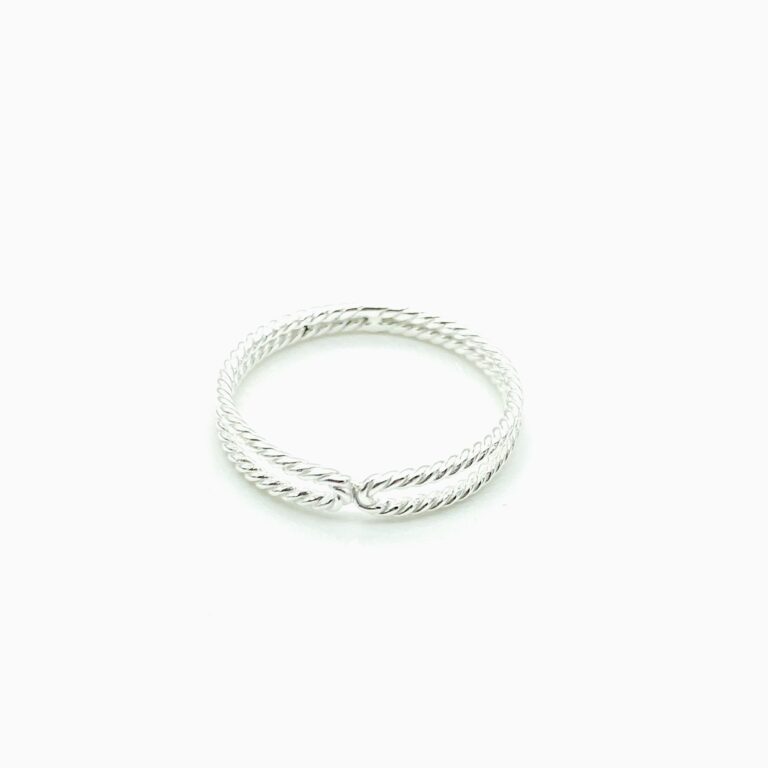 Schmaler Ring zwei Schienen in gedrehter Optik oben offen aneinander ...